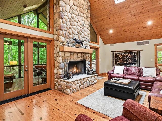 14300 Wildwood Lane