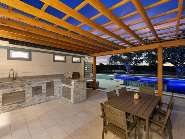 14300 Summit View