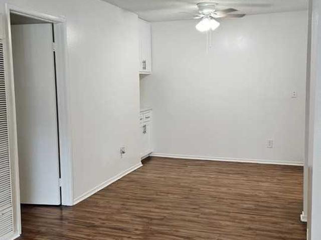 14300A 2 Bedroom Apartment for Rent at 14300 Chestnut St, Westminster, CA 92683 Westminster