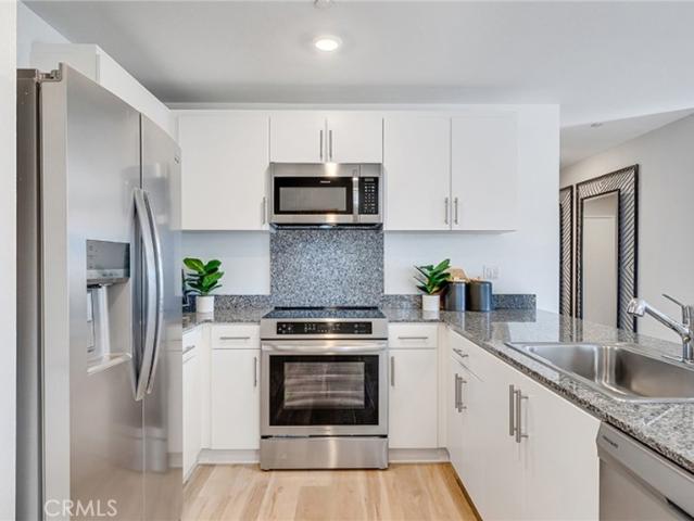 14305 Pepperdine Street