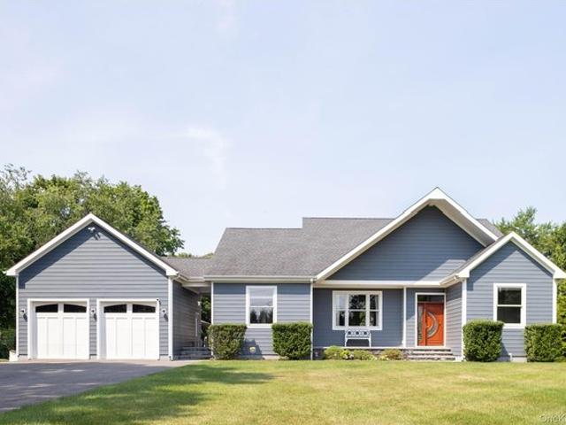 1430 Marratooka Rd, Mattituck, NY 11952