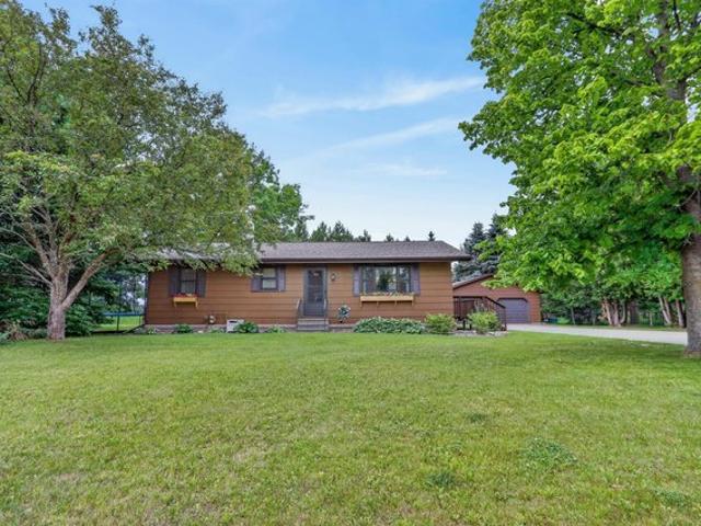 1430 NW 9th St, Grand Rapids, MN 55744