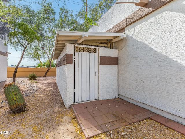 1430 n dorsey lane