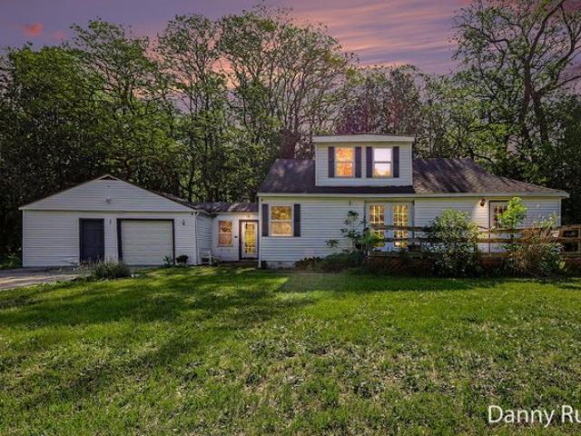 1430 Delz Dr, Muskegon, MI 49445
