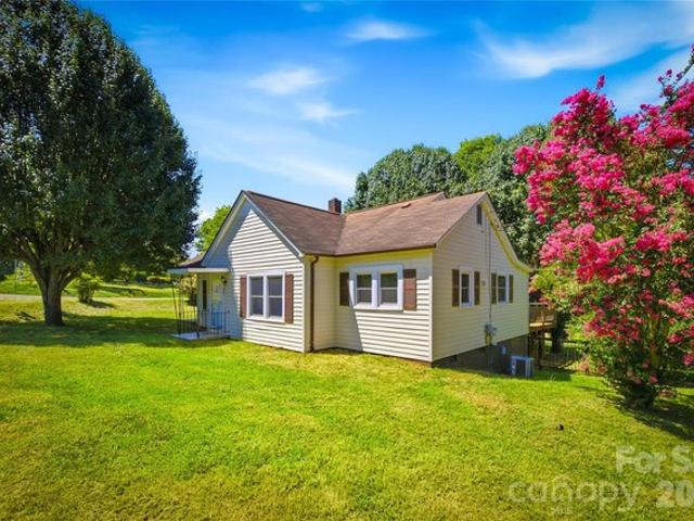 1430 Enola Rd, Morganton, NC 28655
