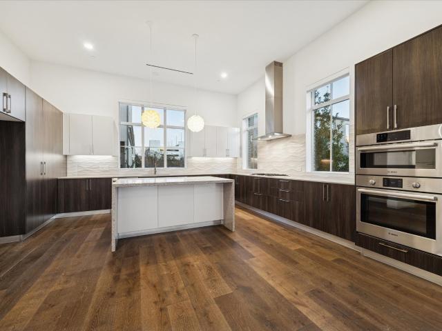 1430 Lake Pointe Parkway