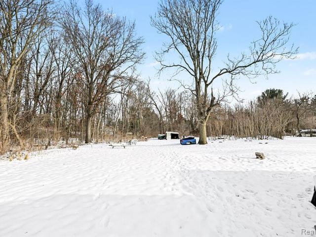 1430 Ridge Road