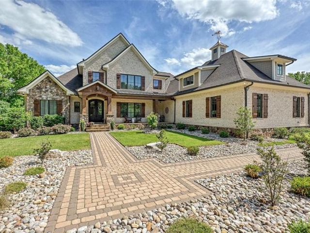 1430 Rosehill Dr, Waxhaw, NC 28173