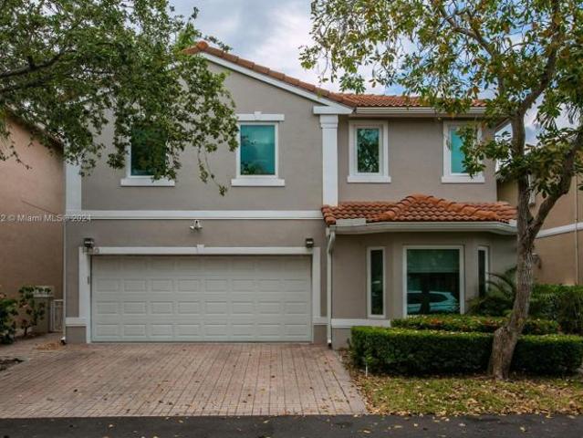 1430 Sweetbay Way, Hollywood, FL 33019