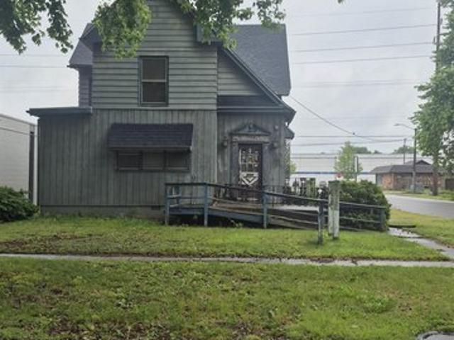 1430 S 8th St, Springfield, IL 62703