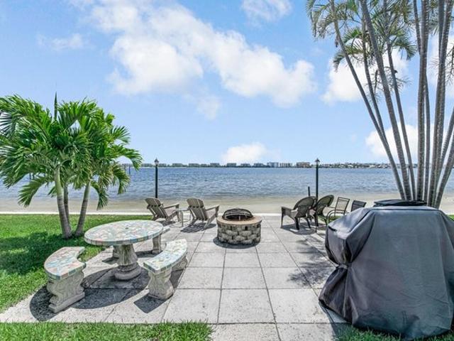 1430 S Lakeside Dr Apt 22, Lake Worth Beach, FL 33460