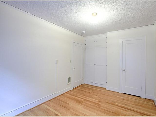 1430 SE 14th Ave Studio Apartment for Rent at 1430 Se 14th Ave, Portland, OR 97214 Buckman