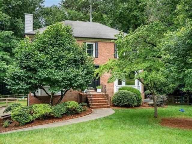 1430 Shadowrock Ct NE, Marietta, GA 30062