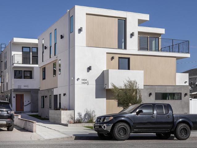 1430 W 9th St, San Pedro, CA 90732 | MLS #26648 | Compass