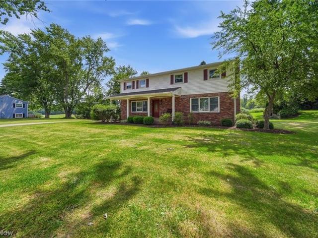 1430 Whitehall Dr, Suffield, OH 44260