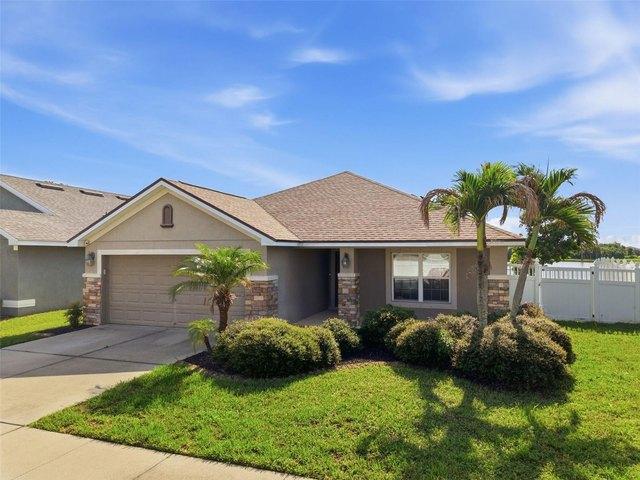 14310 Edinburgh Moor Dr, Wimauma, FL 33598