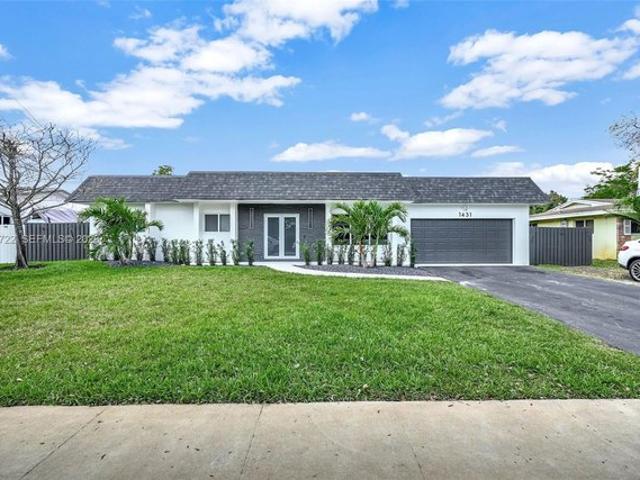 1431 NW 70th Ave, Plantation, FL 33313