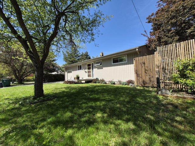 1431 Alpowa Ave, Moscow, ID 83843