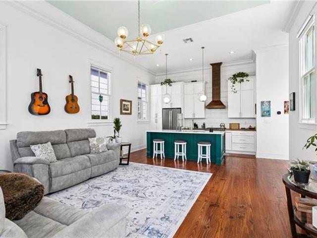 1431 Clouet St, New Orleans, LA 70117 | MLS #2550 | Compass