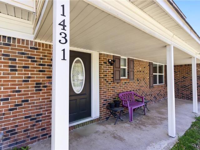 1431 Peony ARCH