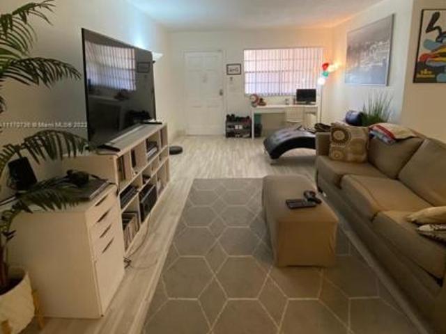 1431 S 14th Ave #205 Hollywood, FL 33020