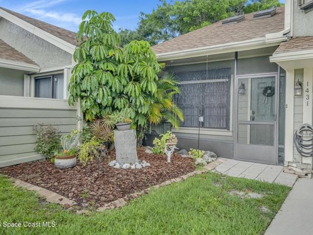 1431 SE Ashville Ct, Port Saint Lucie, FL 34952