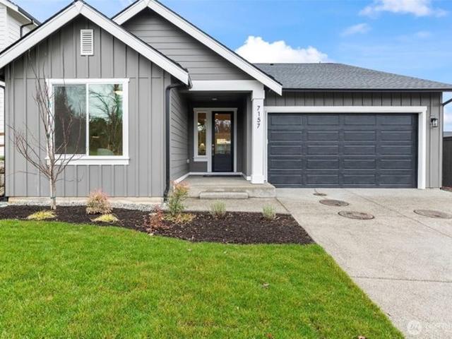 1431 th Avenue Ct E, Tacoma, WA 98445