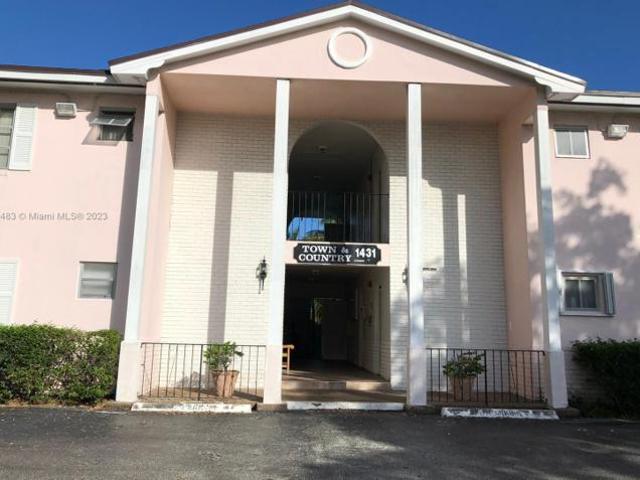1431 14th Ave S #206, Hollywood, FL 33020