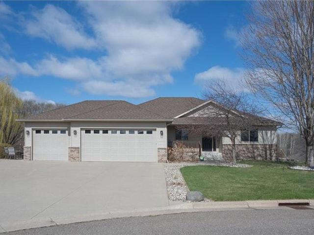 1431 23rd St SE, Saint Cloud, MN 56304