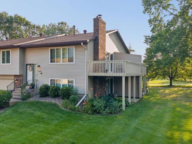 14323 Chestnut Dr, Eden Prairie, MN 55347
