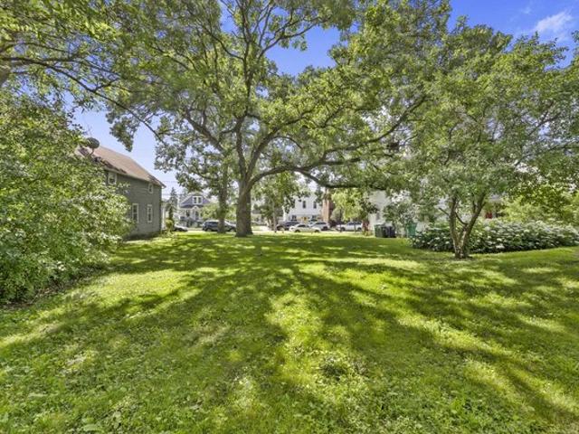 14323 S Beacon Ave, Orland Park, IL 60462