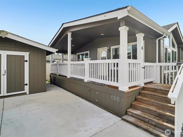 14322 Admiralty Way Unit 6, Lynnwood, WA 98087