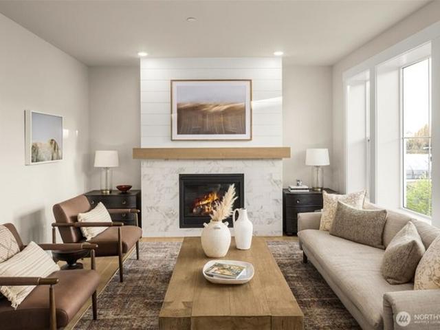 14327 th Pl NE Unit 42, Woodinville, WA 98072