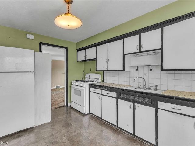 14326 Lakewood Heights Boulevard