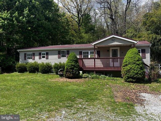 14328 Buchanan Trl E Trlr 31, Waynesboro, PA 17268