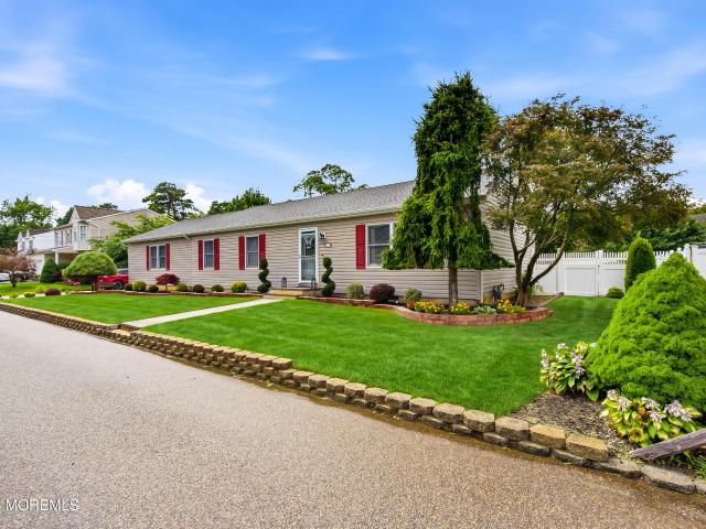 1432 Mizzen Avenue