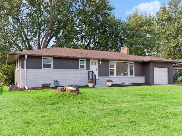 1432 County Road B West W