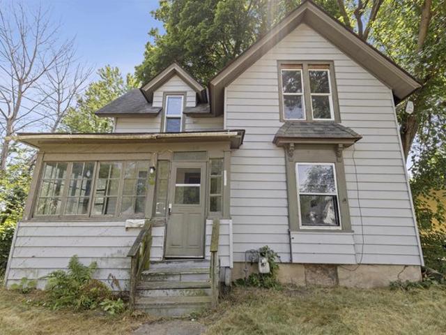 1432 Fairview Ave, Rockford, IL 61101