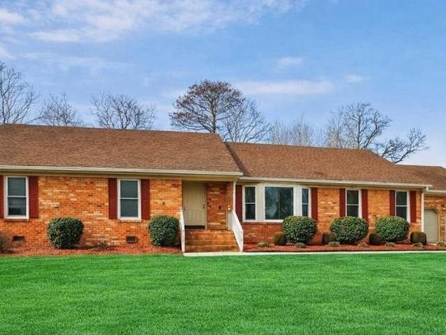 1432 Pine Grove Ln, Chesapeake, VA 23321