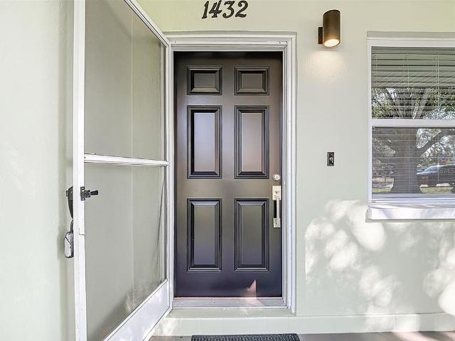 1432 Pine St, Clearwater, FL 33756 | MLS #TB8448 | Compass