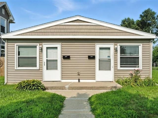 1432 St SW, Cedar Rapids, IA 52404