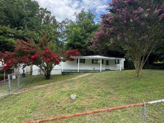 1432 Thrasher Pike