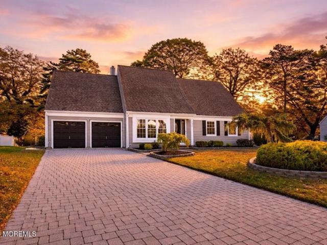 1432 Weeping Willow Ct, Toms River, NJ 08753