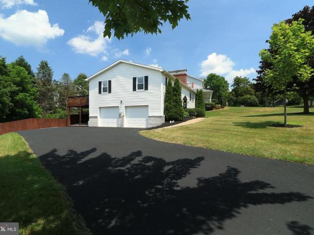1432 Willowbrook Drive