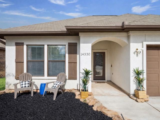 14330 S Summerchase Cir, Willis, TX 77318 | Compass