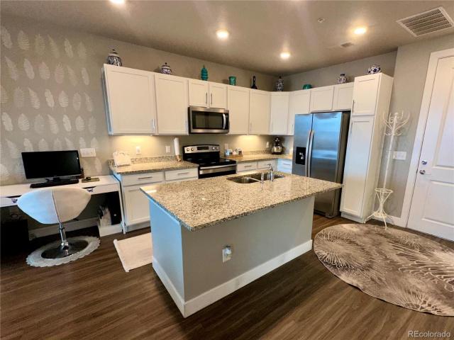 14331 E Tennessee Avenue # 305