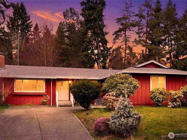 14335 th Ave NE, Kirkland, WA 98034