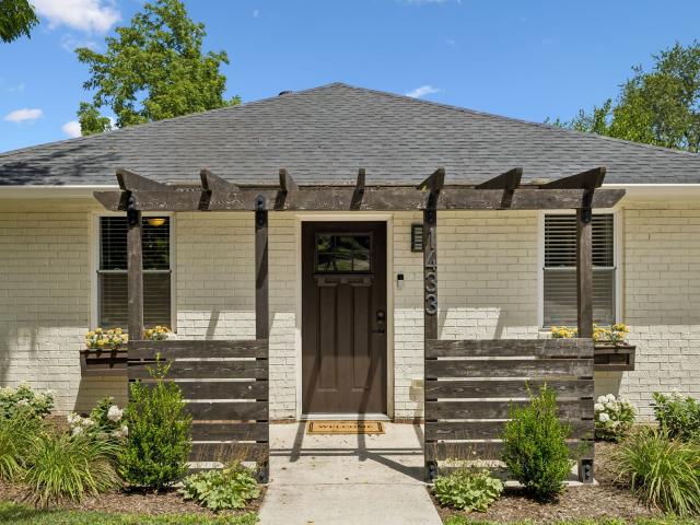 1433 McGavock Pike