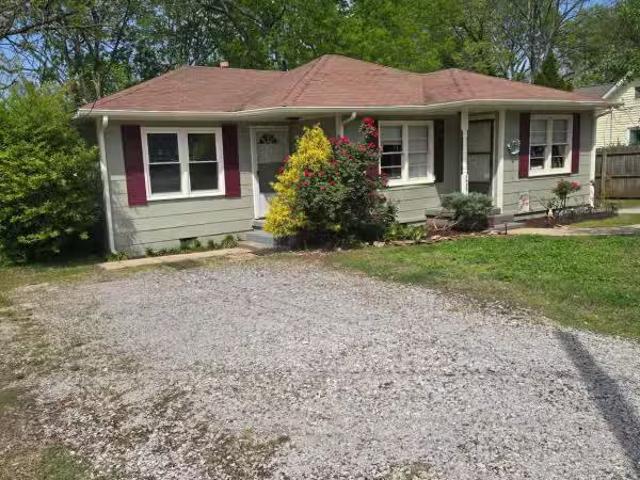 1433 Oshaughnessy Ave NE, Huntsville, AL 35801