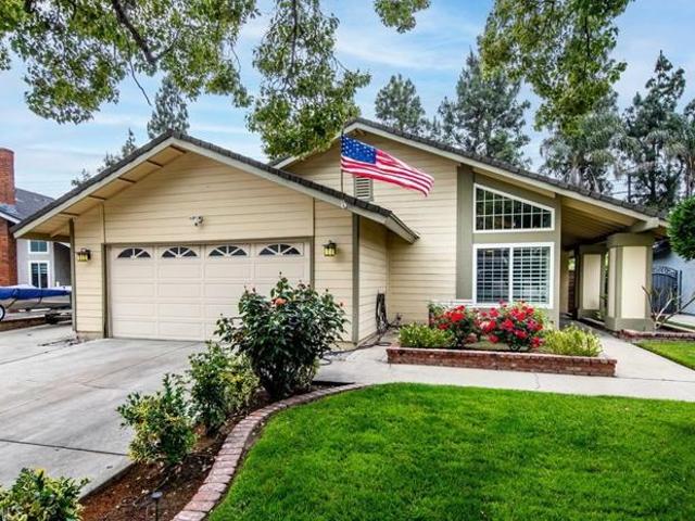 1433 E Bermuda Dunes St, Ontario, CA 91761